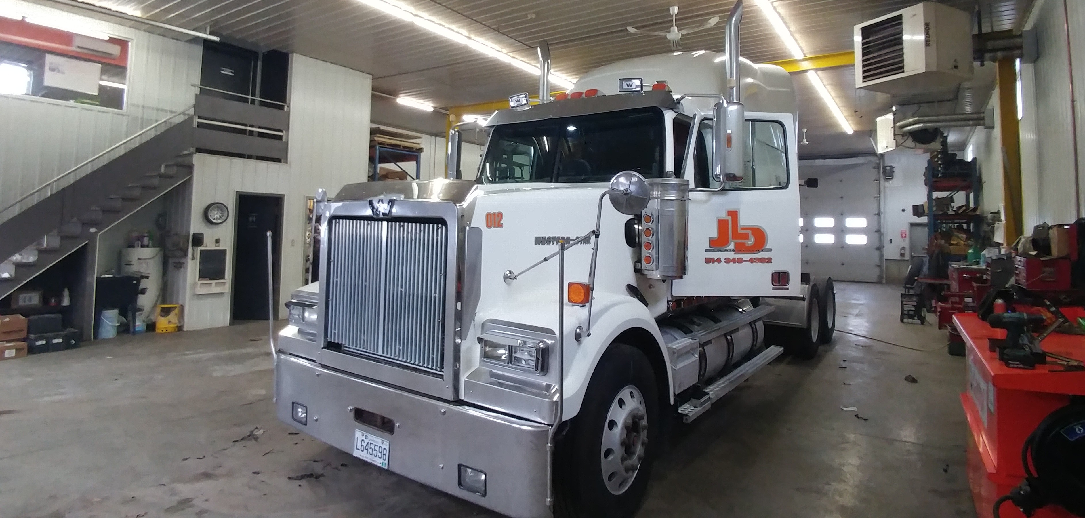 Entretien et réparation de camions - JLD Transport